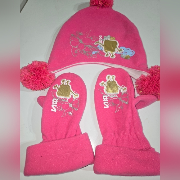 Accessories | Girls Spongebob Hat And Mitten Winter Set | Poshmark